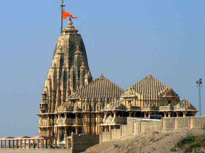 Dwarkadhish Temple Timings – Darshan, Aarti & Travel Guide- Gujarat Package